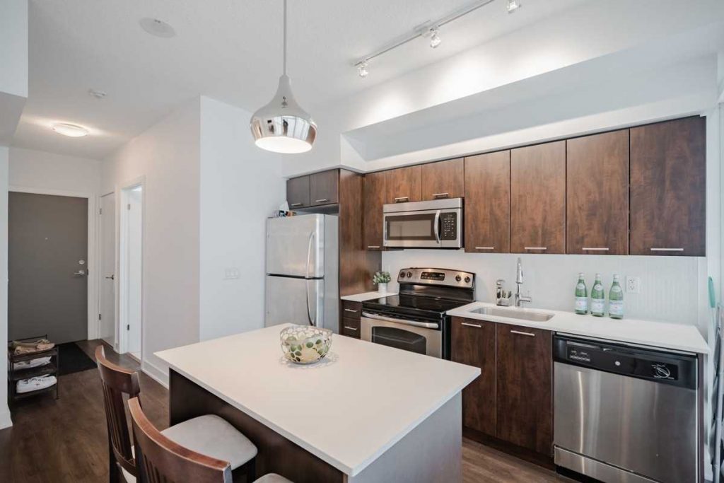 Much Ado About Condo Kitchens! | Toronto Realty Blog!