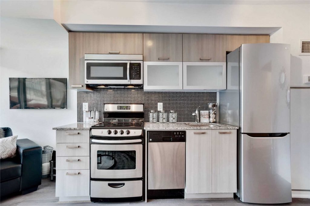 Much Ado About Condo Kitchens! | Toronto Realty Blog!