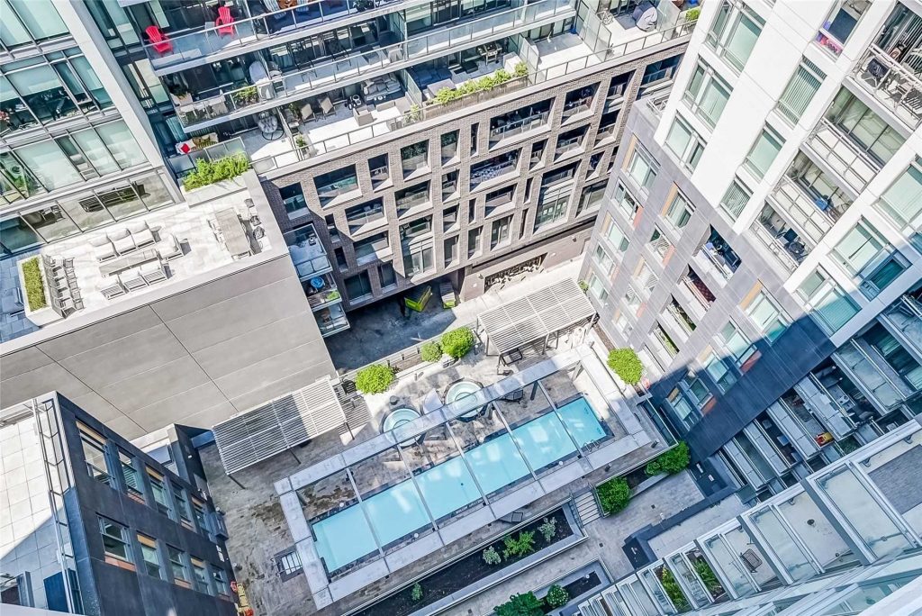The Best & Worst Of Toronto Condo Pools! | Toronto Realty Blog